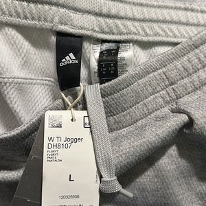 adidas | Pants & Jumpsuits | Nwt Adidas Team Issue Jogger Grey Large ...